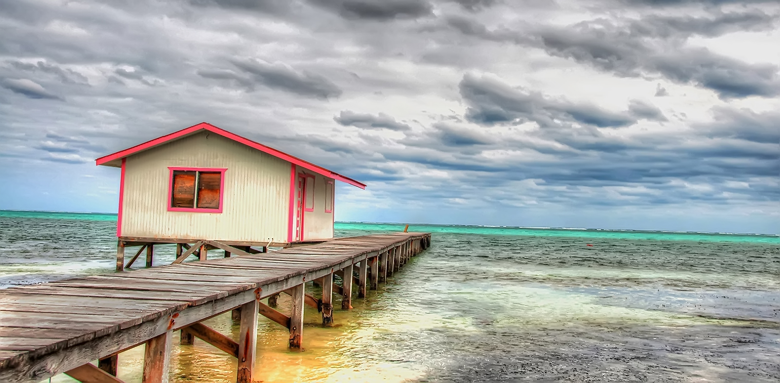 Wandering Far - Northern Cayes, Belize - Caye Caulker, Caye Ambergris